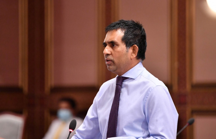 Saeed calls on the president to shorten holidays and listen to the ...