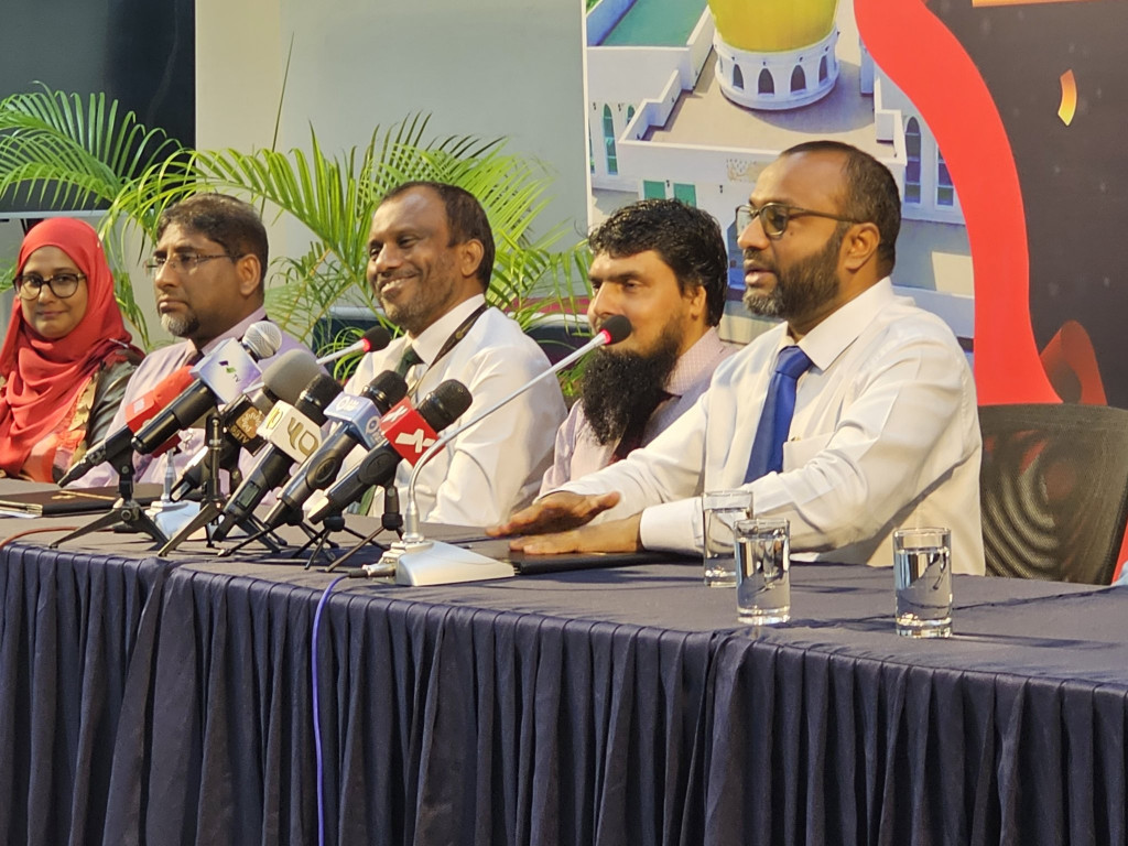 IUM aa havaalukuri Thinadhoo adhi Ungoofaaru Islamic center gai 44 ...
