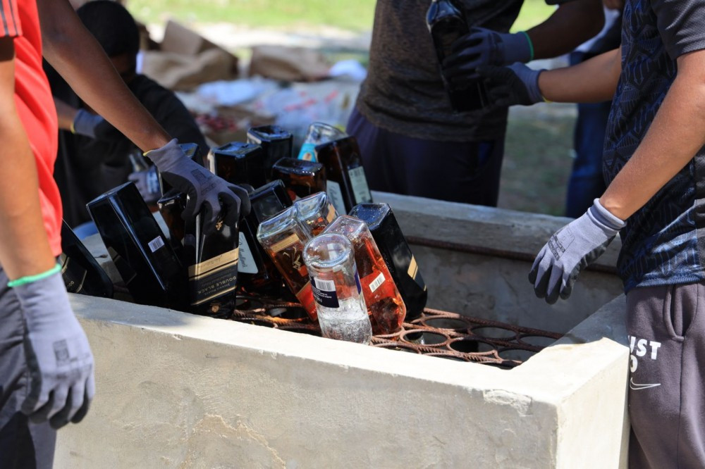 525 Foreign Nationals Involved In Alcohol Trafficking Trade: Police ...