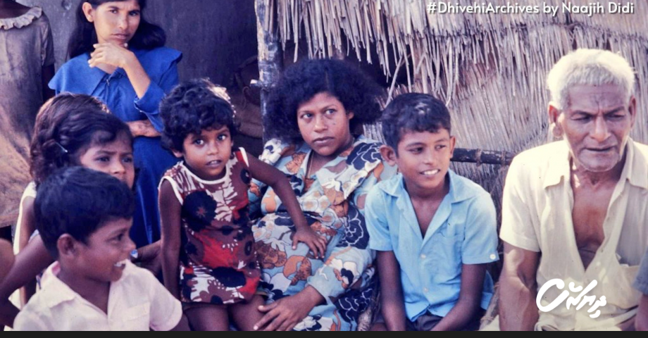 Raees Solih thuhpulhu iru edhuruge eh kairee hunnavaa photo eh ...