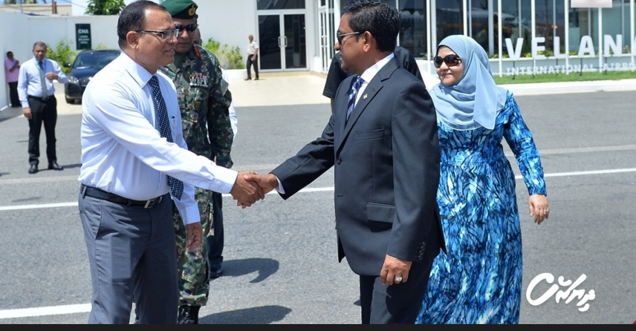 Raees Yameen minivan kurumah govaalai muzaaharaa meehunnah Adam Shareef ...