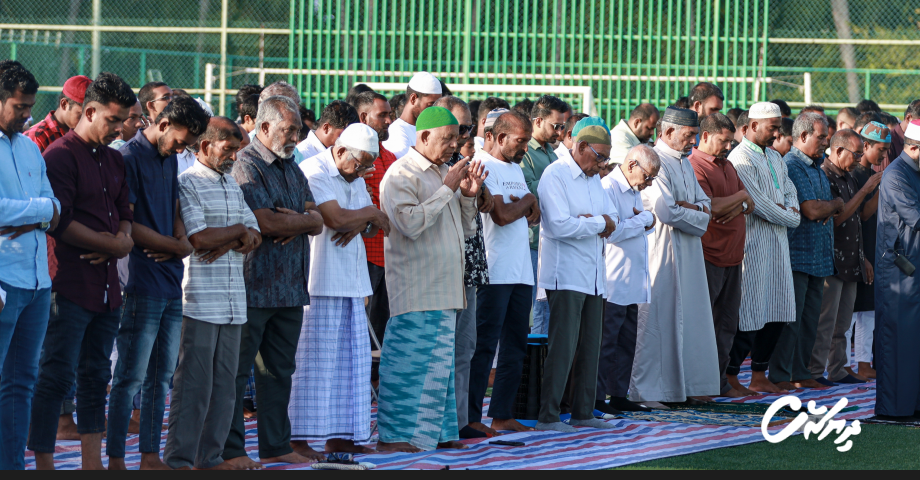 Gallery: Kudarikilu Bodu jamaa'athugai Eid namaadhu kurun - Dhiyares
