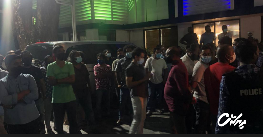 ADK Hospital ah Raees Nasheed ge aailaage shukuraai thaureef - Dhiyares